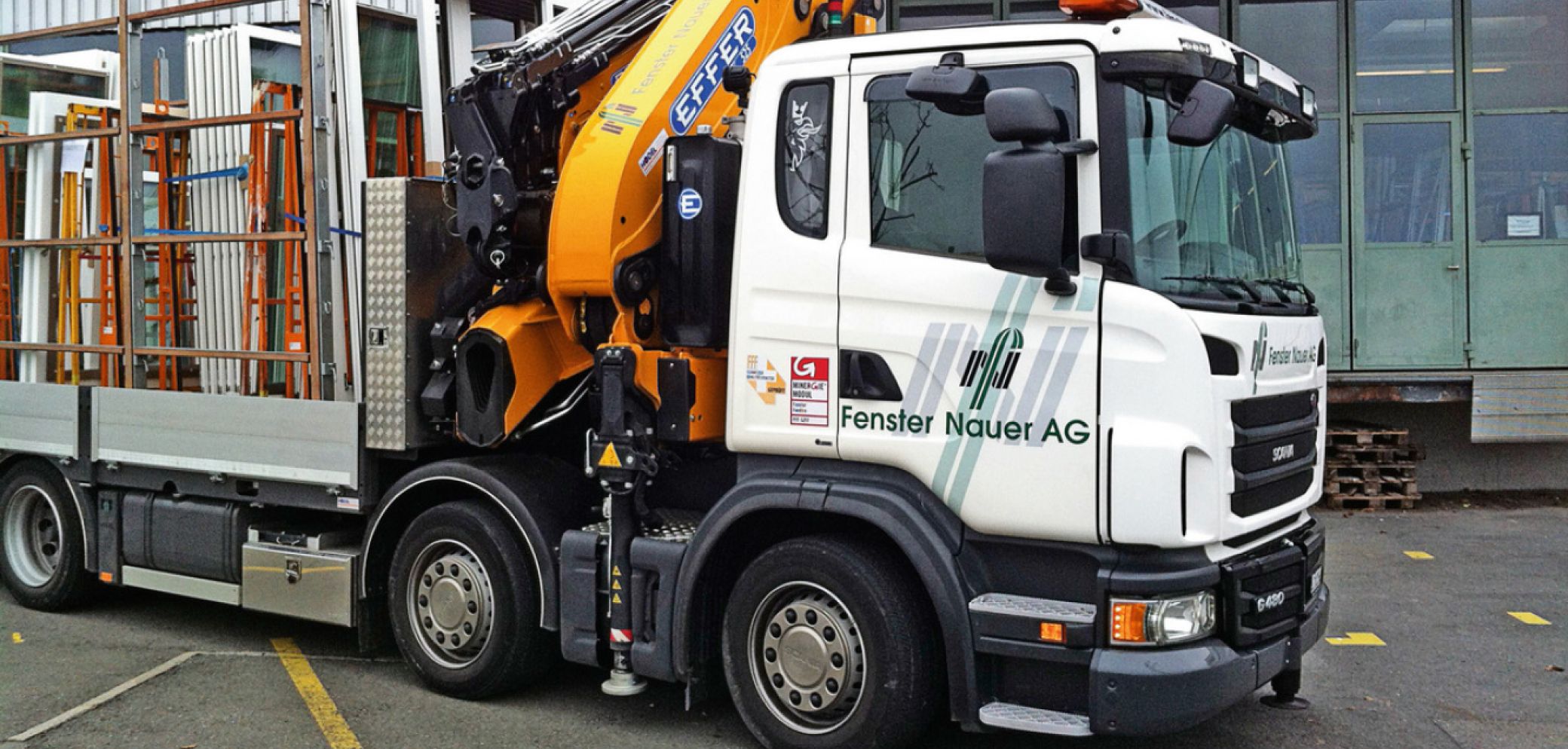 Neuer Kranwagen | schreinerzeitung.ch