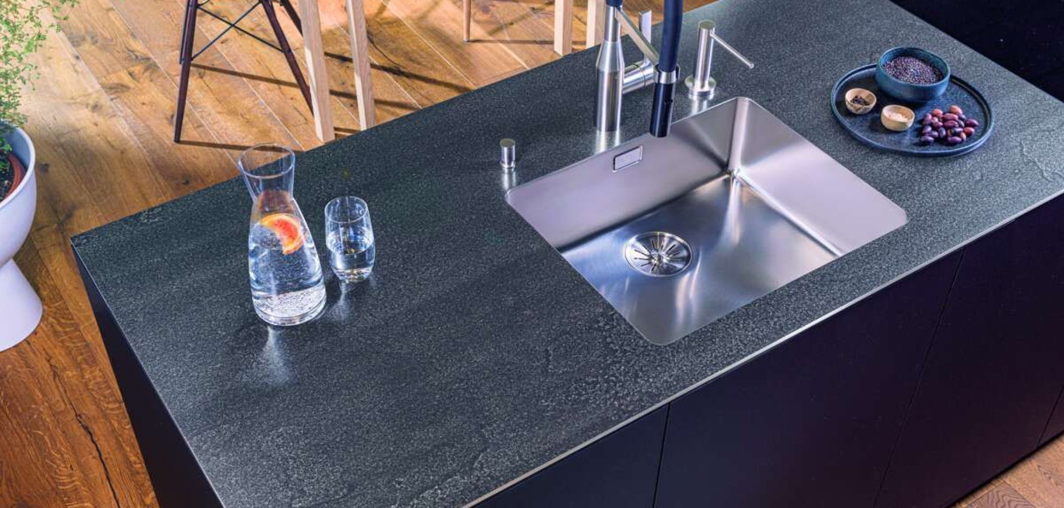 Black Range – Die Seele des Stahls | schreinerzeitung.ch